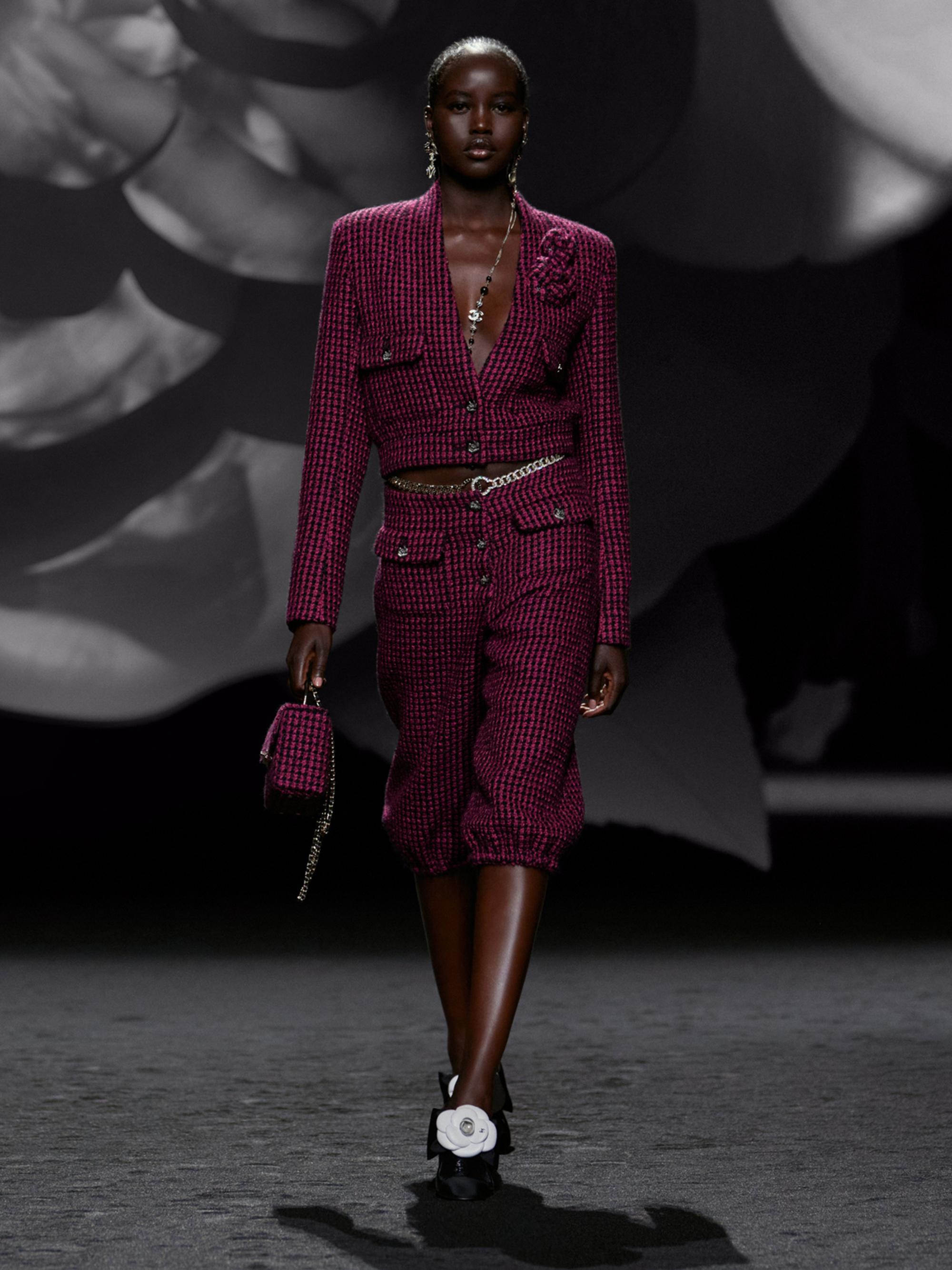 Shop CHANEL LOOK 6 | Saks Fifth Avenue